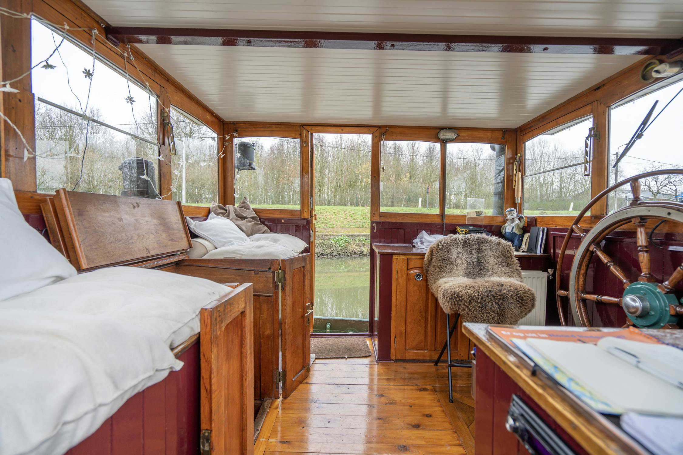 Woonboot te koop in Kortrijk - Dewaele